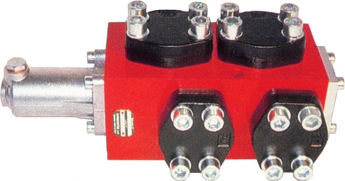 HYDRAULIC SHIFT DIVERTER VALVE 6 PORT | HWL GROUP